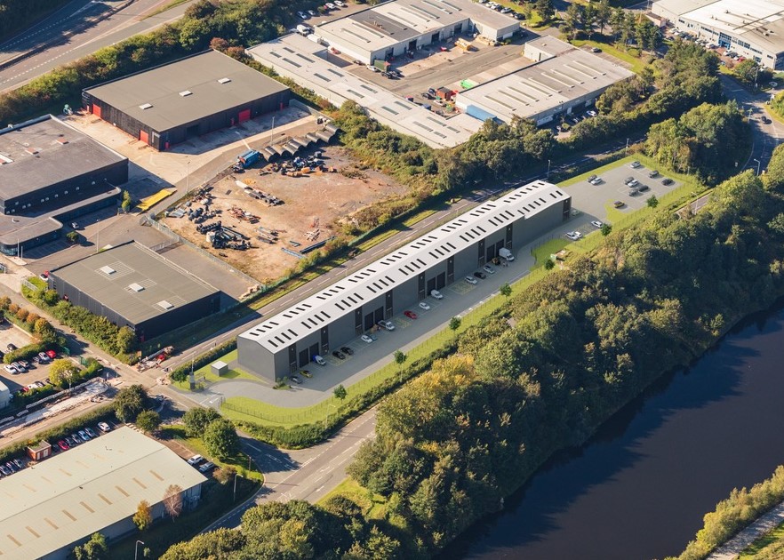 Firem starts on Runcorn industrial - Place North West