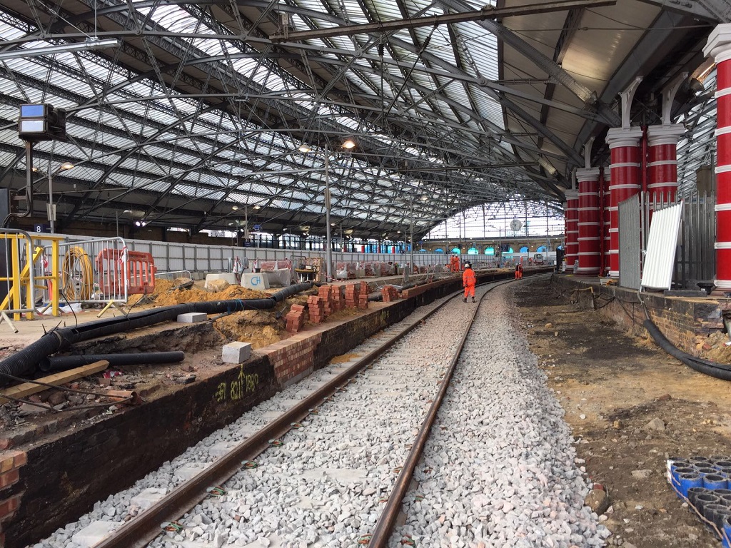 Lime Street station reopens after three weeks - Place North West