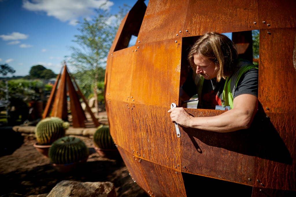 IMAGES | Tatton prepares for RHS Flower Show - Place North West