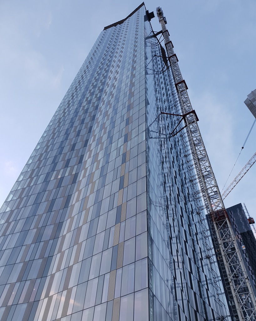 IMAGES + VIDEO | Tallest tower outside London tops out - Place North West