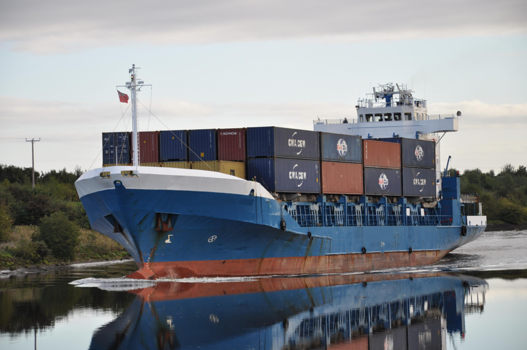 Peel Ports upgrades container barge service - Place North West